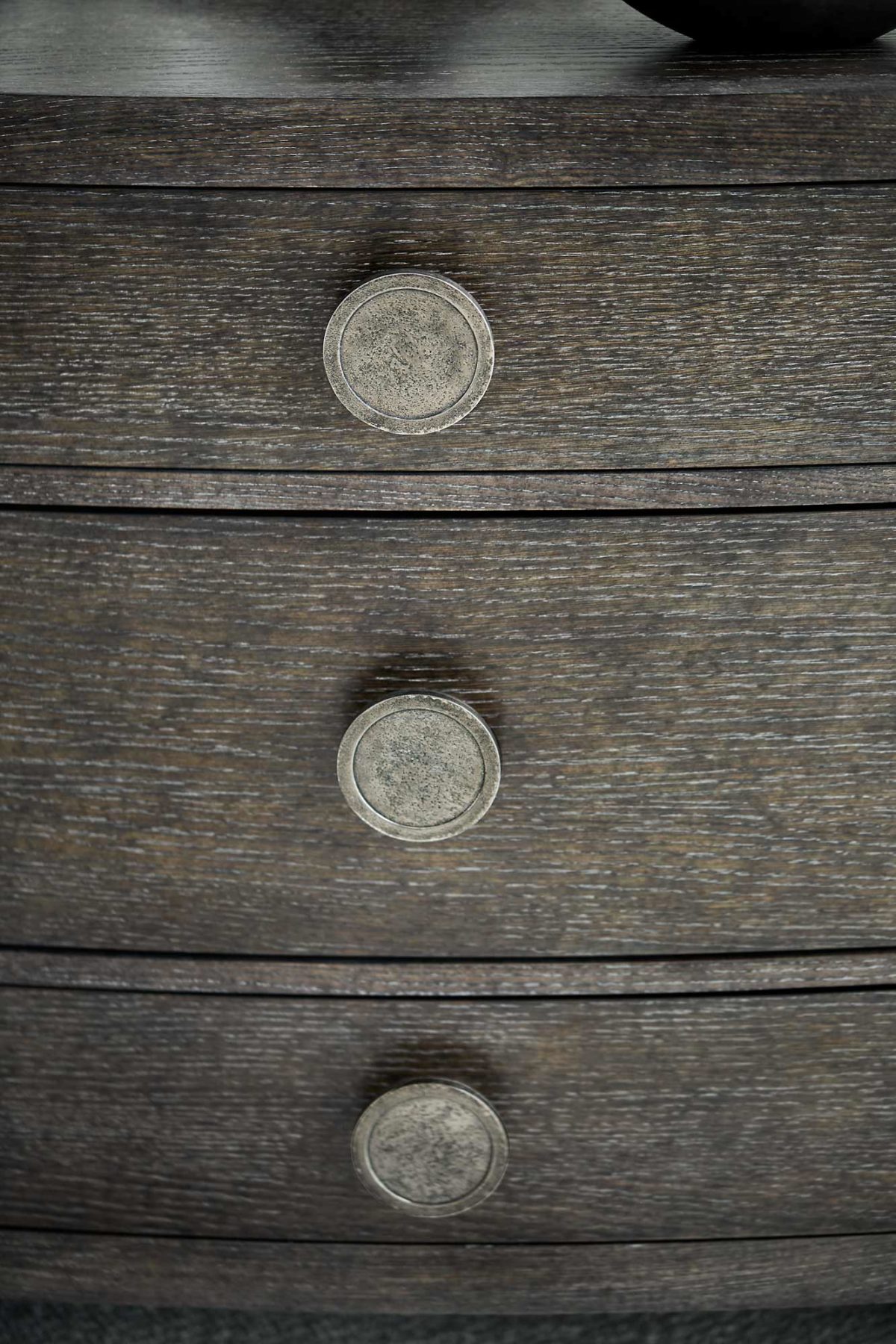 Linea Bachelor’s Chest – SR Interiors