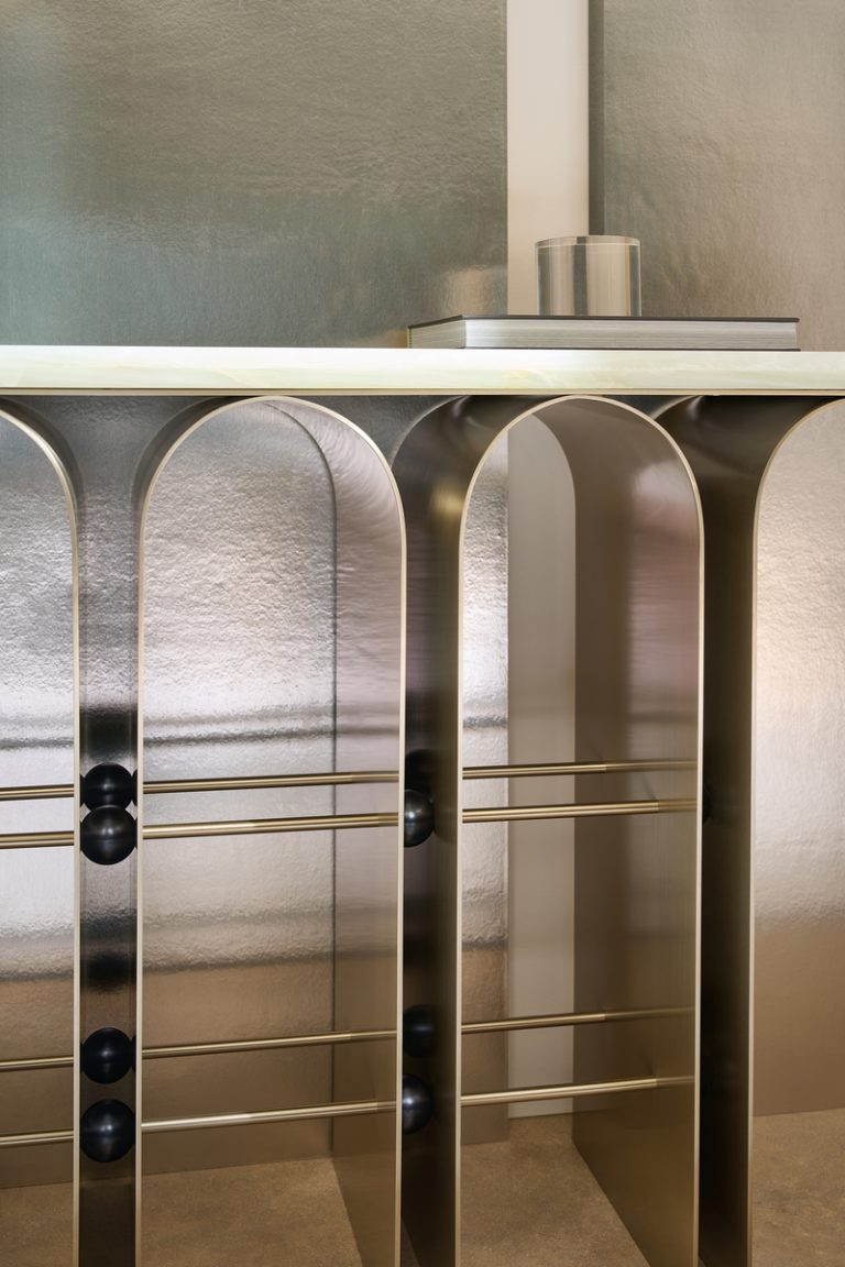 Nexus Console – SR Interiors